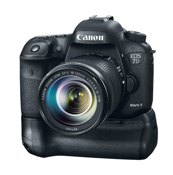 Canon Announces the EOS 7D Mark II, 3 New Lenses - Light And Matter